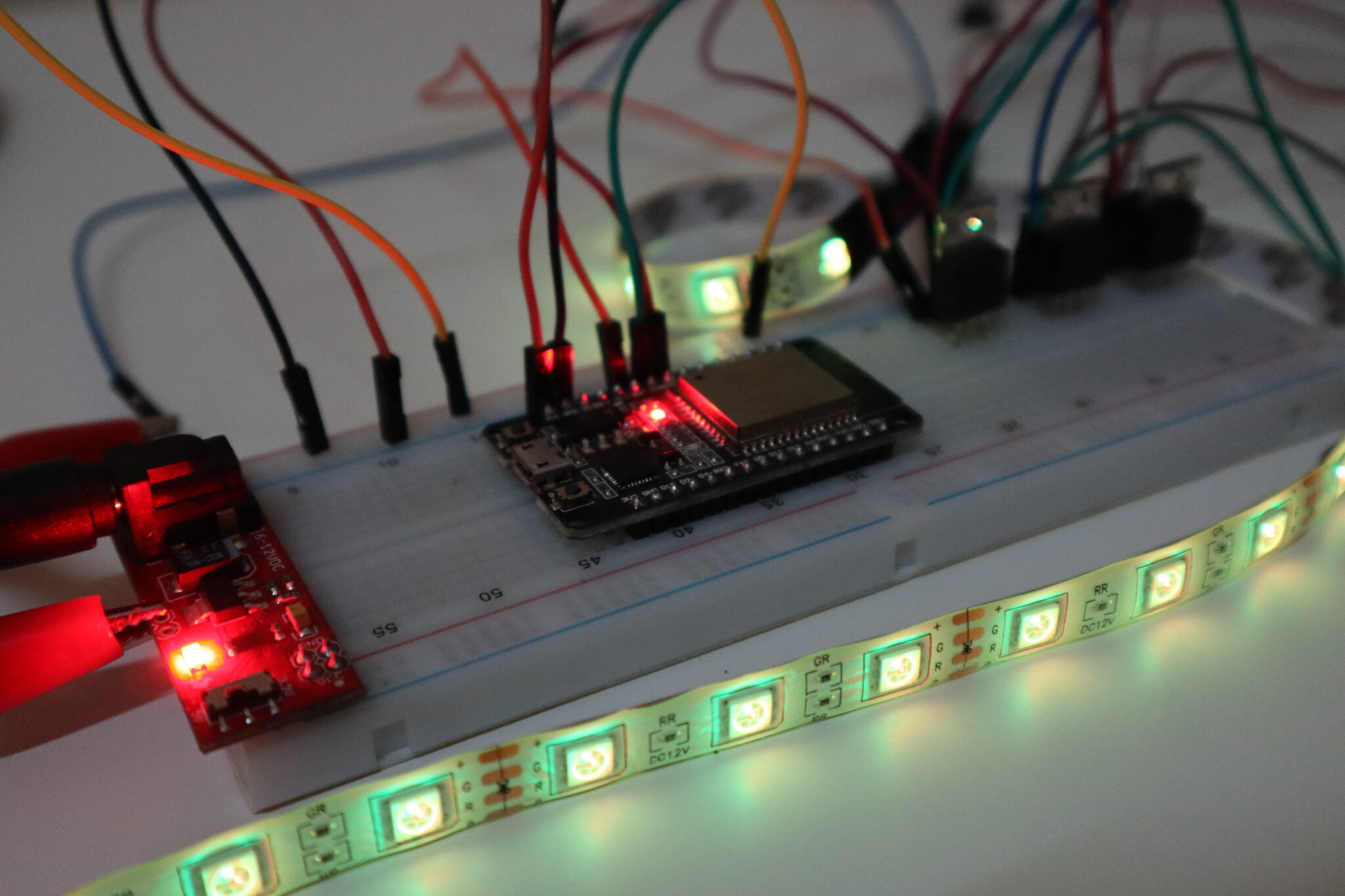 Controlling RGB Lights From ESP32 Web Server » DIY Usthad